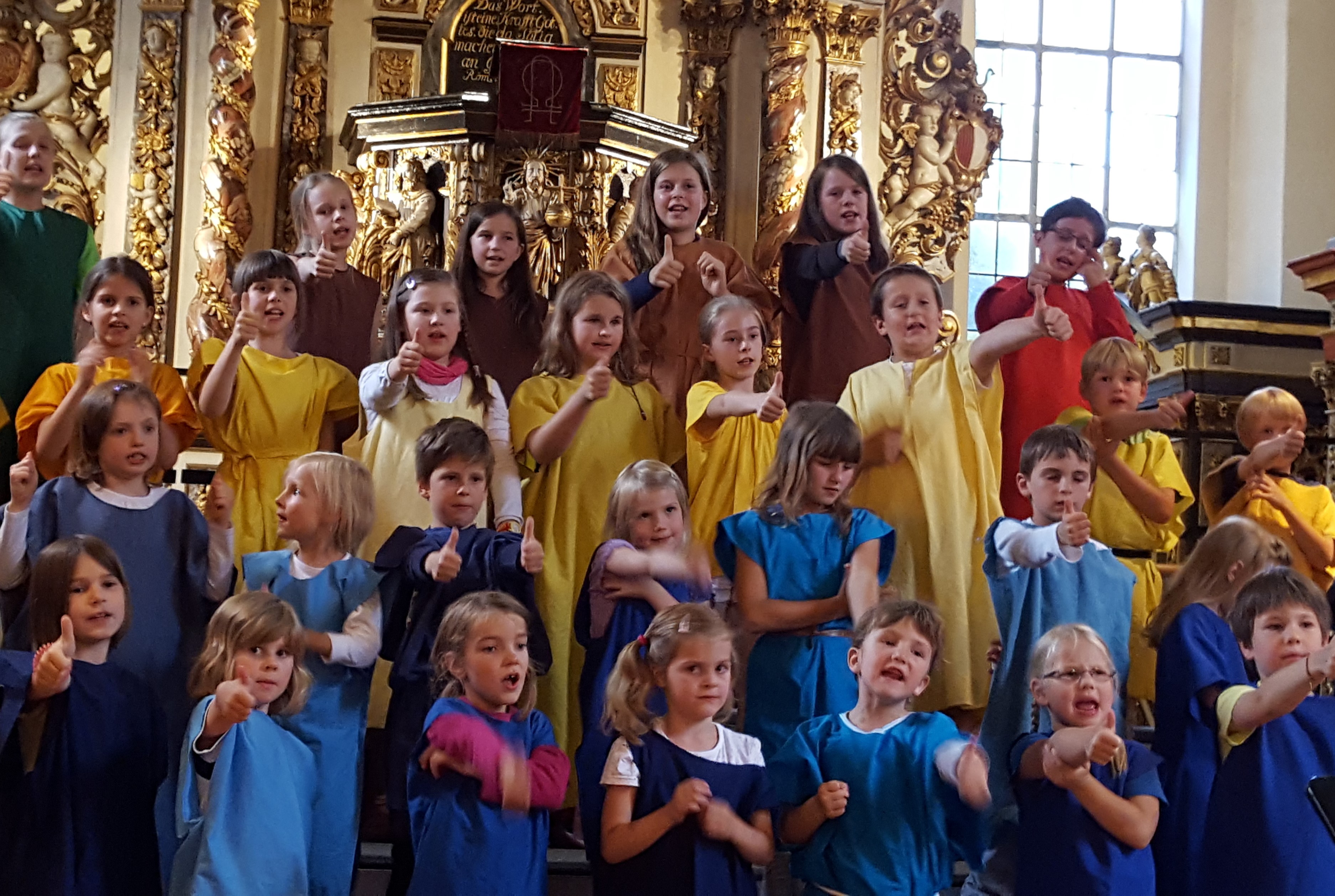 Der Kinderchor der Schloßkirche lädt ein